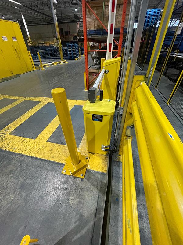 GH Power - Forklift and walkway gate system